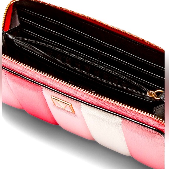 Victoria's Secret | Bags | Nwt Limited Edition Victorias Secret Striped ...